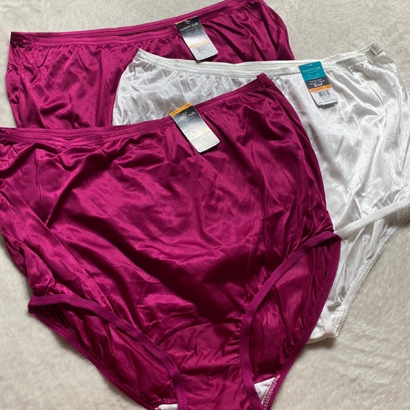 Vanity Fair | Intimates & Sleepwear | L7 Nwt Vanity Fair Perfectly ...